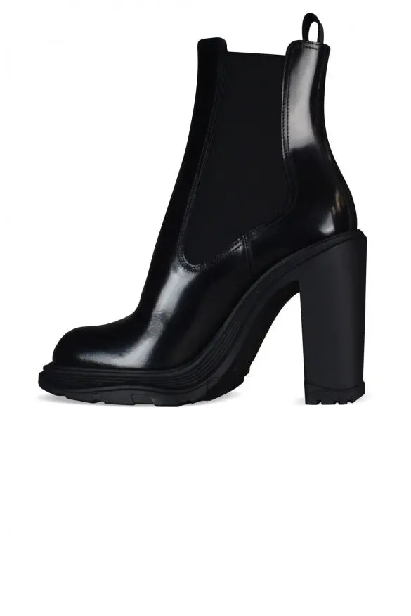 Alexander McQueen Tread Chelsea Boots
