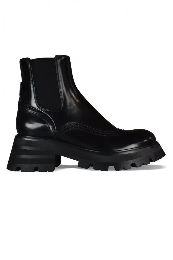 Alexander McQueen Wander Chelsea Boots