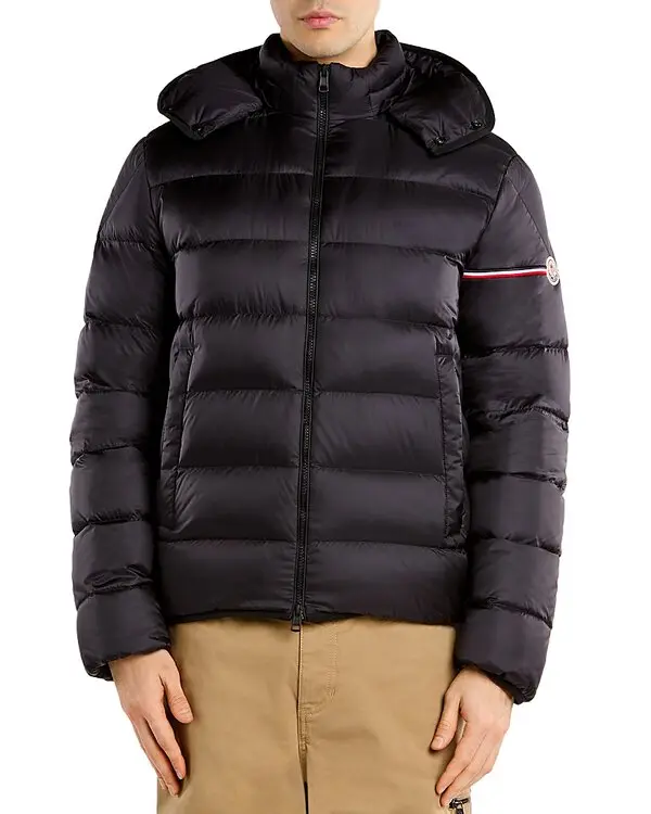 Moncler Ravenlock Hooded Short Down Jacket