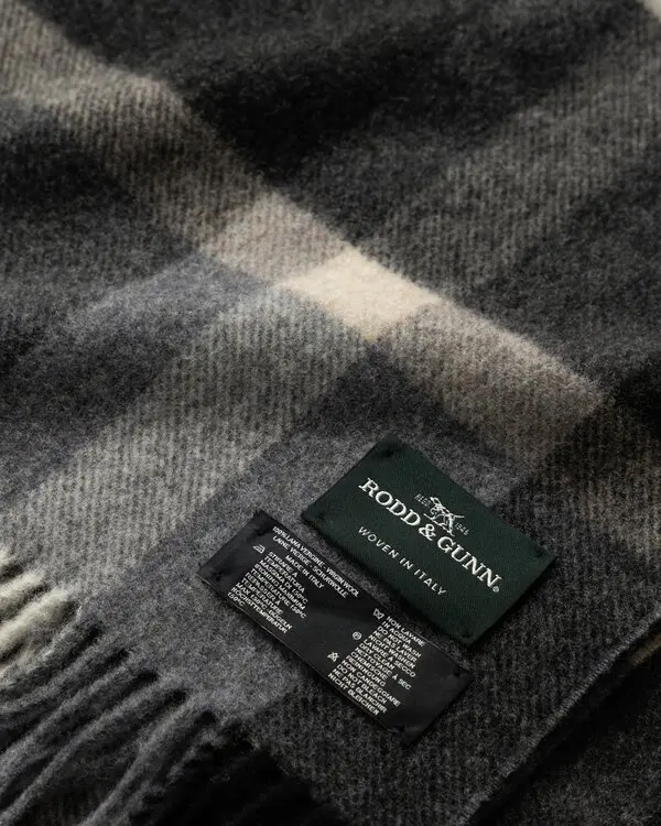 Rodd & Gunn Jed Valley Check Wool Scarf - Grigio