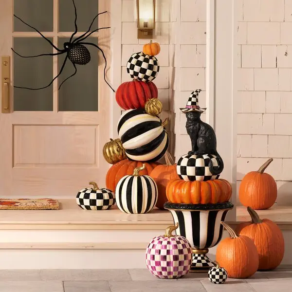 MACKENZIE-CHILDS Pumpkin Patch Trophy Topiary