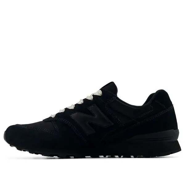 NEW BALANCE W996v2