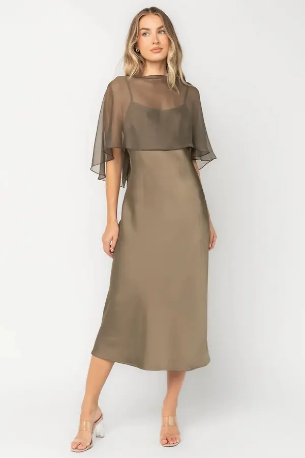 GILLI Zella Midi Dress