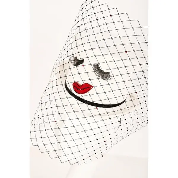 Victoria Grant White / Red / Black Blinkie - White/red/black