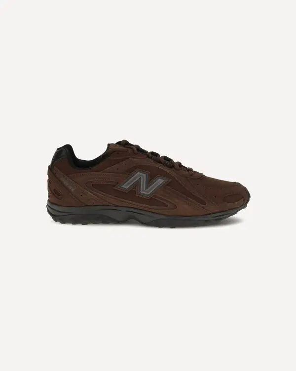NEW BALANCE 204l Sneakers - Brown