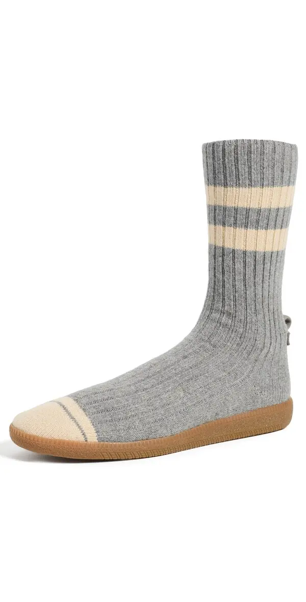 BRAVE PUDDING Varsity Strolls Knit Footwear