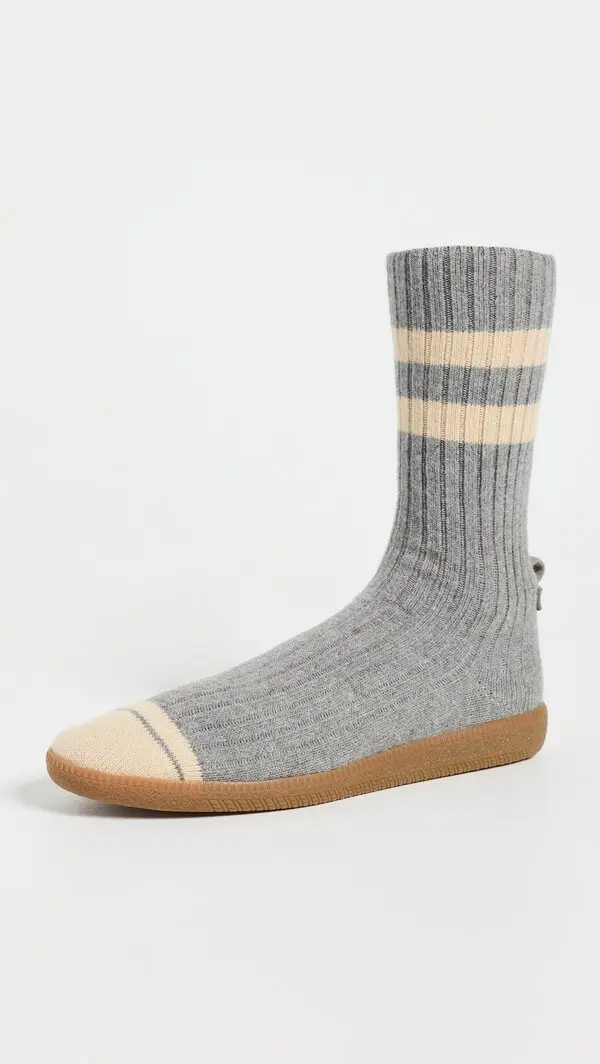 BRAVE PUDDING Varsity Strolls Knit Footwear