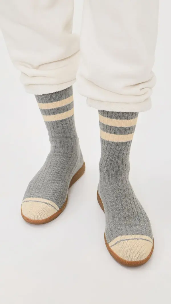 BRAVE PUDDING Varsity Strolls Knit Footwear