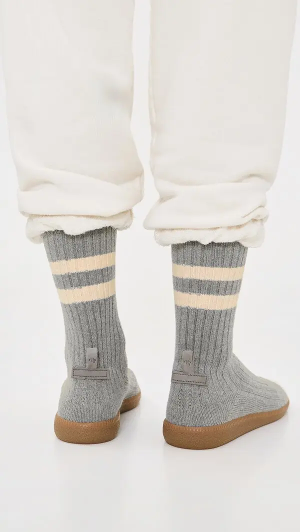 BRAVE PUDDING Varsity Strolls Knit Footwear