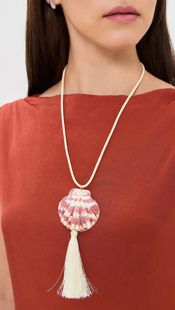 LOGAN TAY Scallop Shell Tassel Necklace