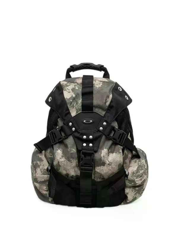 Oakley Icon Rc Camouflage-print Buckled Backpack - Grey