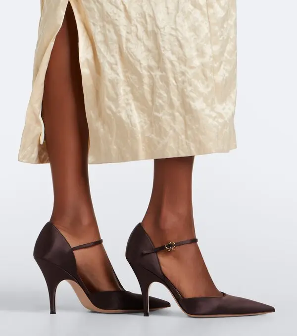 GIANVITO ROSSI Sofia Satin Pumps
