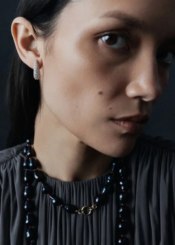 LUCY DELIUS Nyx Baroque Pearl Necklace
