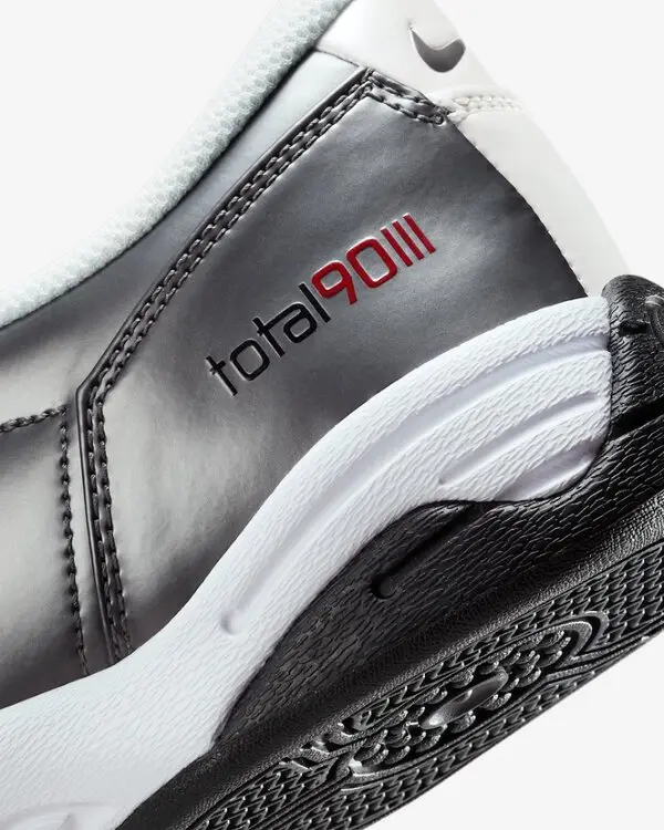Nike Total 90 Lace-up Sneakers