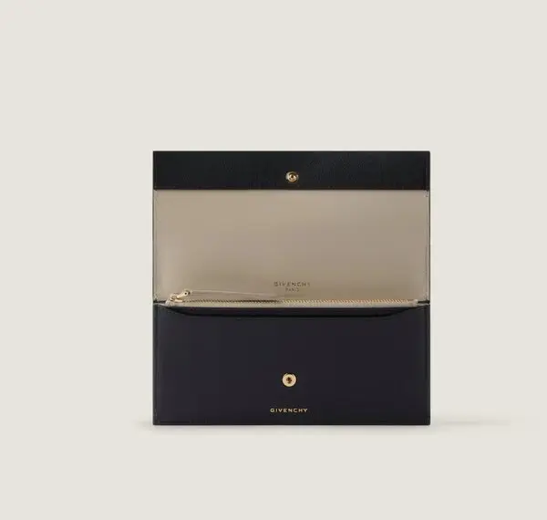 Givenchy Day Long Wallet In Grained Leather