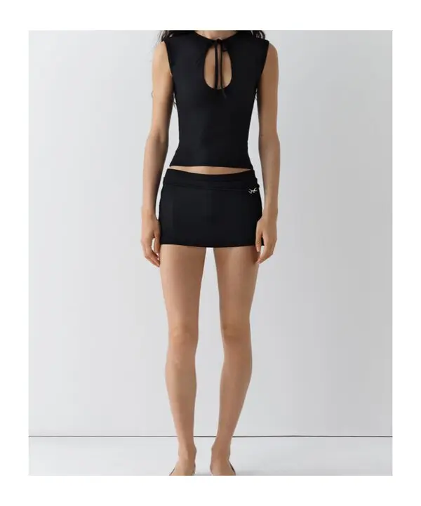 Gimaguas Anis Tie-front Sleeveless Top