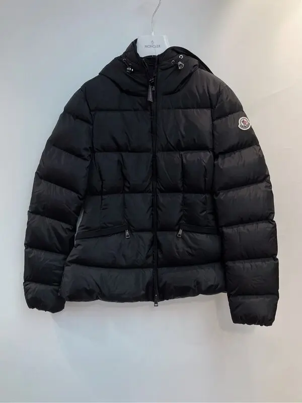 Moncler Avoce Short Down Jacket - Black