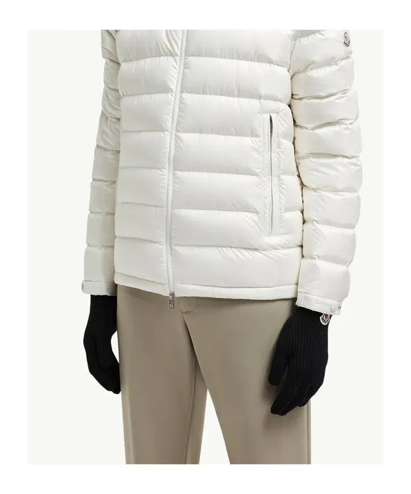 Moncler Logo Patch Knitted Gloves