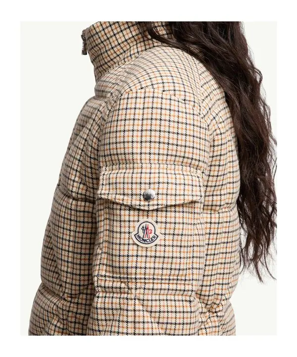Moncler Keros Quilted Short Down Jacket - Nude