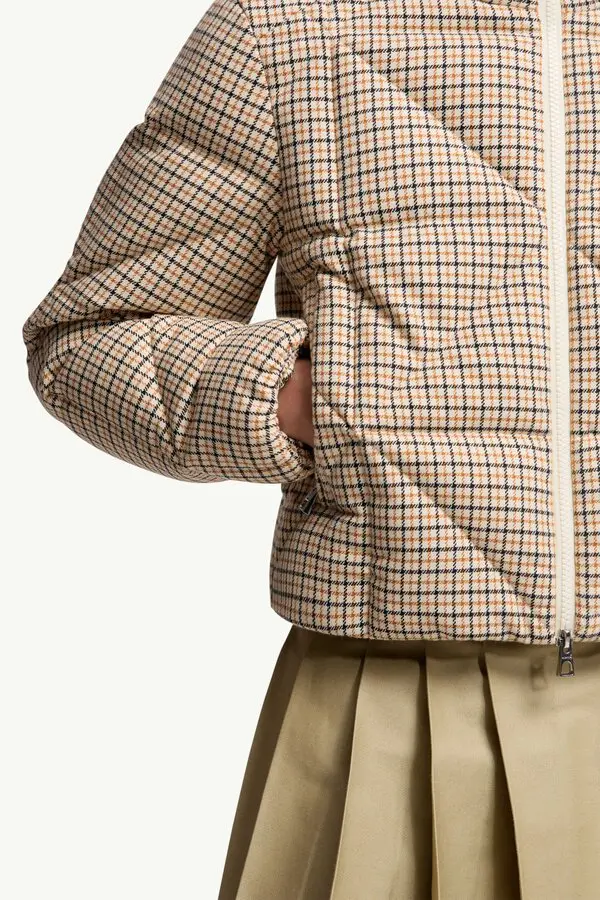 Moncler Keros Quilted Short Down Jacket - Nude