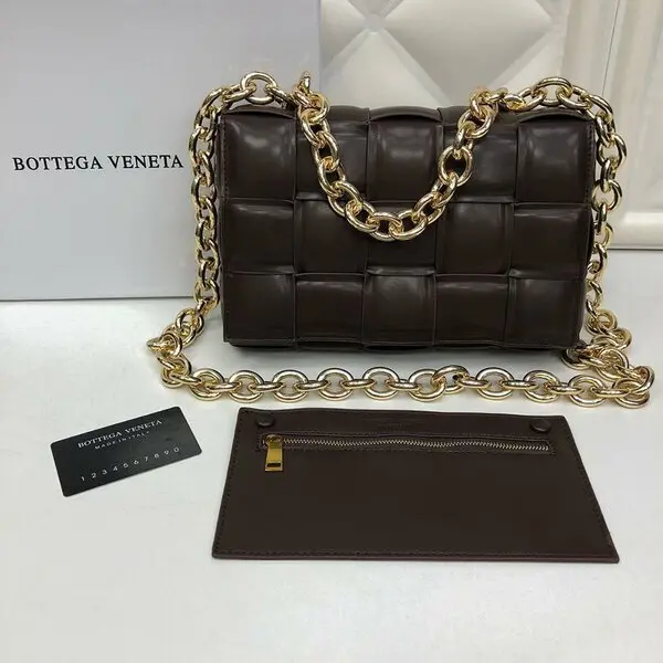 Bottega Veneta The Chain Cassette Shoulder Bag