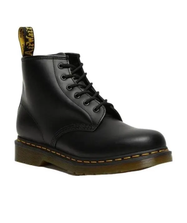 Dr. Martens 101 Smooth 6-eye Boots - Black