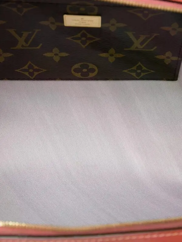 LOUIS VUITTON Vernis Miroir Venice Crossbody Bag