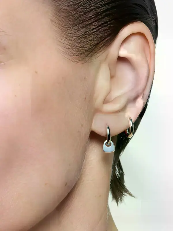 MARIA BLACK Tote Mini Huggie Earring