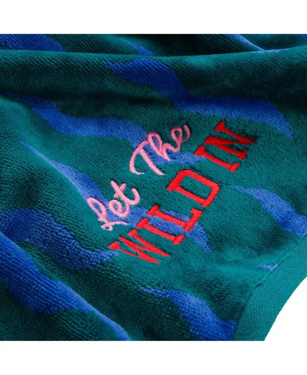 ZSA ZSA ZSU Tabea Embroidered Velvet Cotton Bath Towel, 35 X 59 - Blue