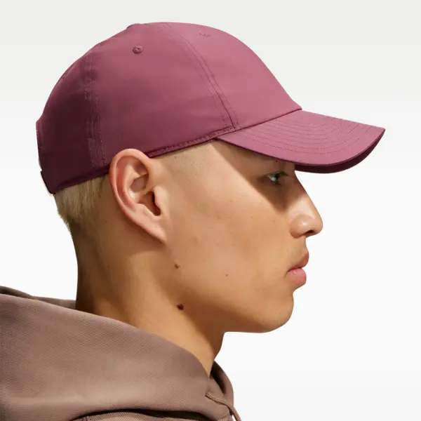 Nike Dri-fit Club Unstructured Metal Swoosh Cap