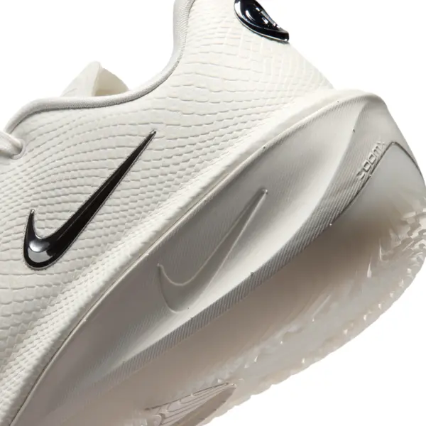 Nike G.t. Cut 4 " Label Lx" Basketball Shoes