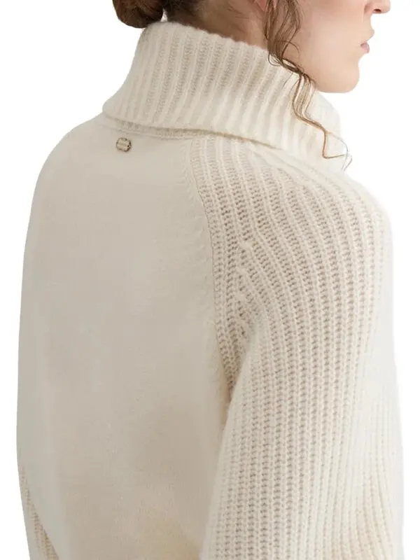 Agnona Long-sleeved Ribbed Knit Sweater