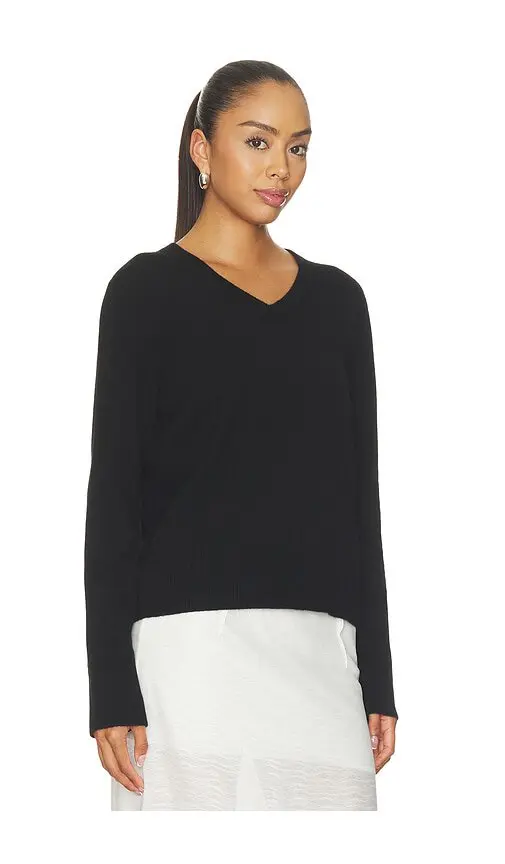 Vince Casual V Neck Top