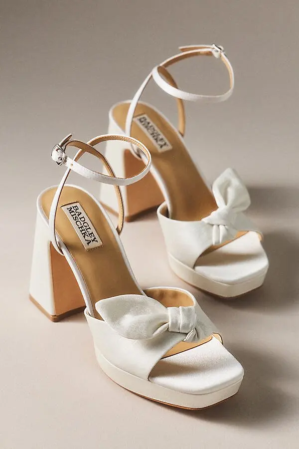 Badgley Mischka Yuki Bow Platform Sandals - White