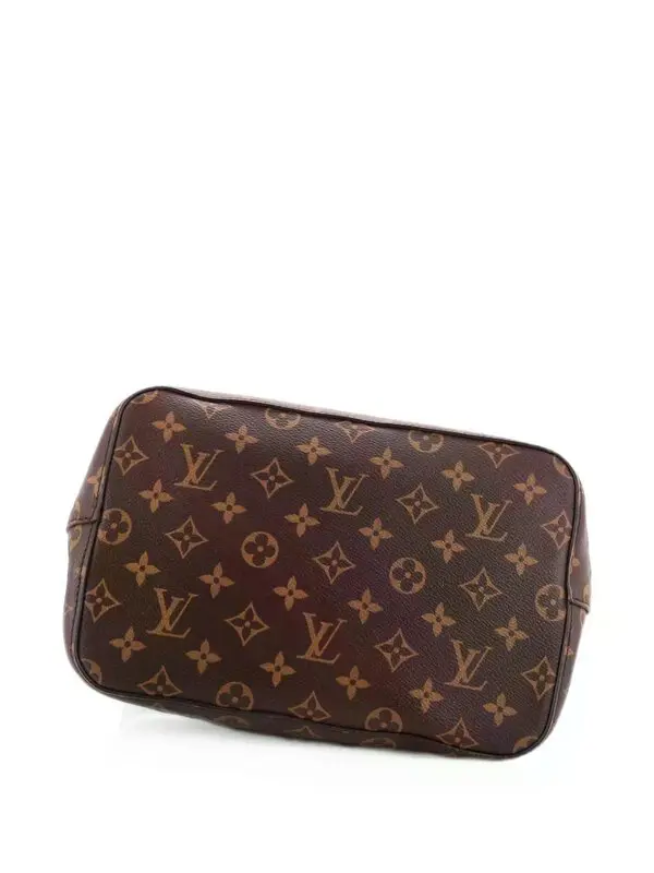 LOUIS VUITTON Monogram Canvas Neonoe Mm Bucket Bag