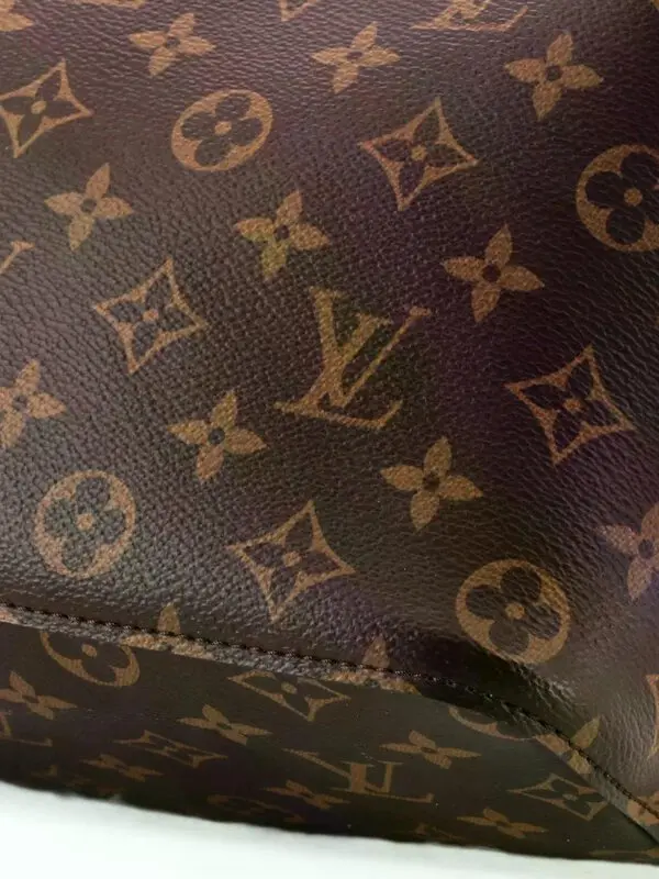 LOUIS VUITTON Monogram Canvas Neonoe Mm Bucket Bag