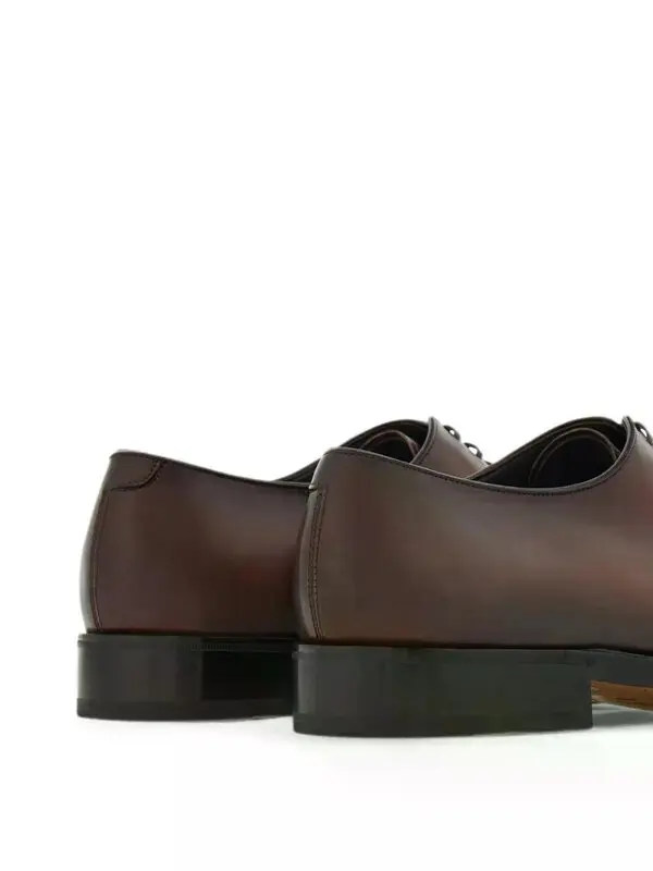 FERRAGAMO Oxford Shoe With Stitching Detail