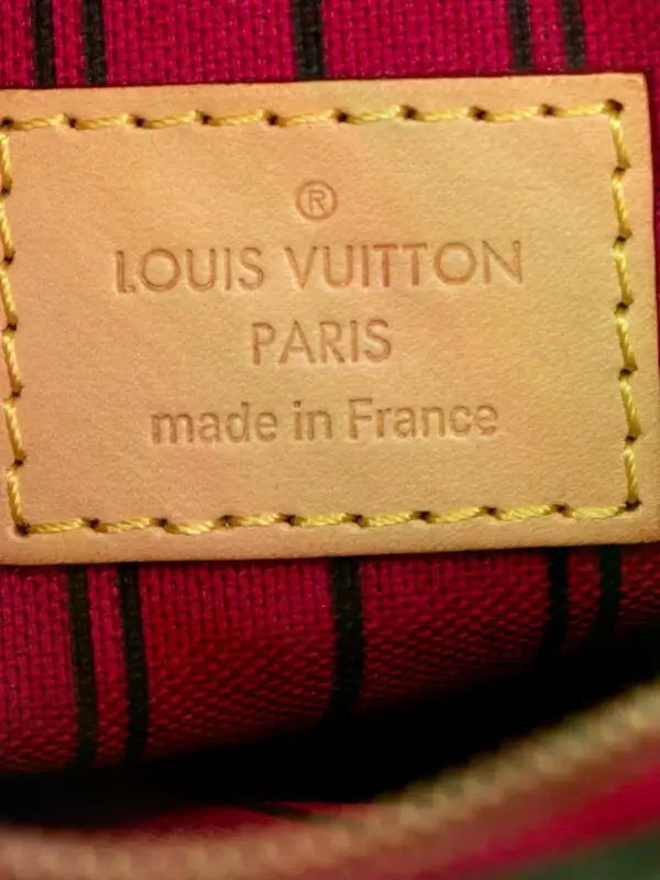 LOUIS VUITTON 2017 Monogram Neverfull Mm Pouch