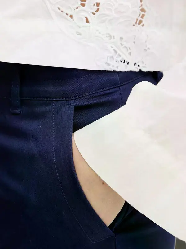 Sisley Mid-rise Cropped Trousers