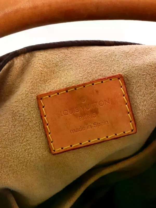 LOUIS VUITTON Artsy Handbag Monogram Canvas Mm Hobo Bag - Brown