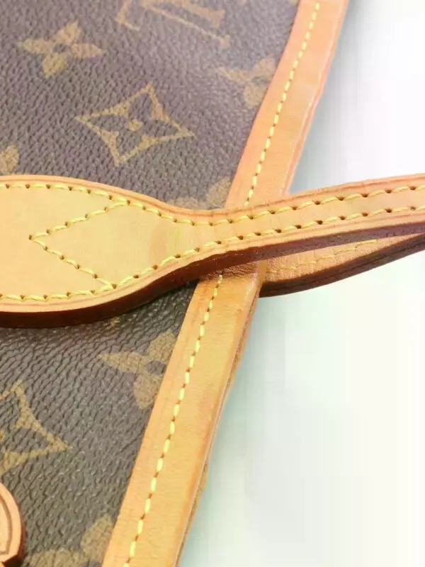 LOUIS VUITTON Monogram Canvas Neverfull Tote Bag - Brown