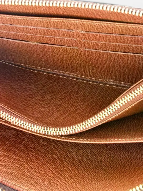 LOUIS VUITTON Zippy Organizer Monogram Canvas Small Wallets