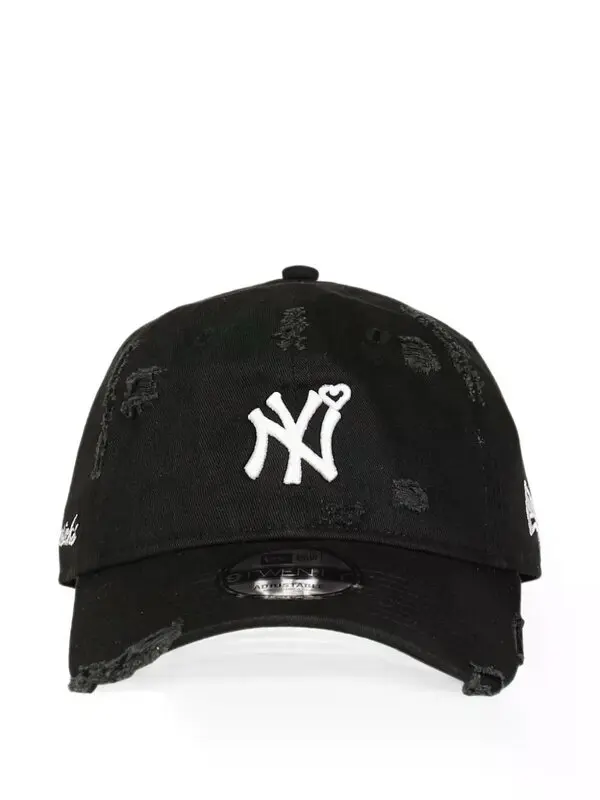 BASICKS Distressed Yankees Cap