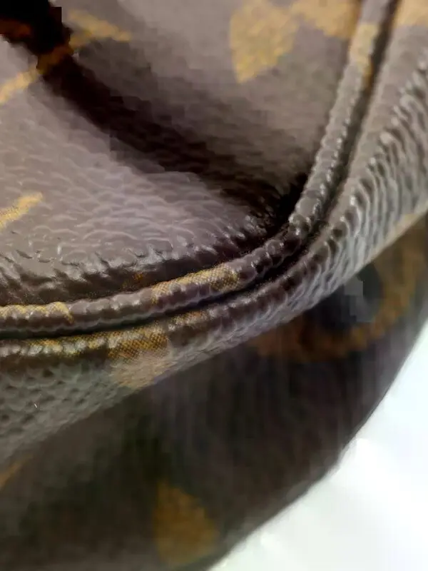 LOUIS VUITTON Monogram Canvas Pochette Accessoires Tote Bag - Brown