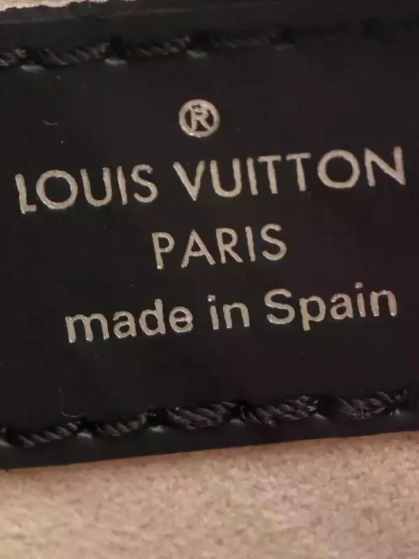 LOUIS VUITTON Epi Petit Sac Plat Satchel
