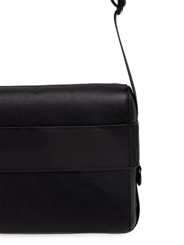 Armani Exchange Logo-detail Messenger Bag