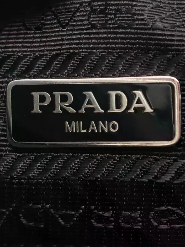 Prada Re-edition 2000 Mini Shoulder Bag - Black