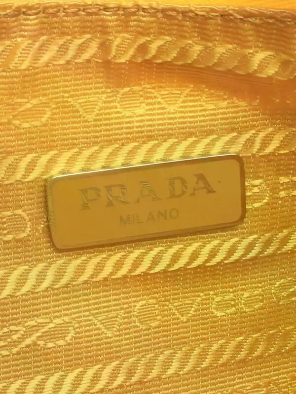 Prada Saffiano Trimmed Tessuto Re-edition 2005 Shoulder Bag - Yellow