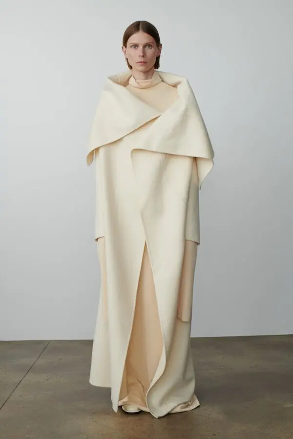 THE ROW Rivoli Cashmere Long-sleeved Coat - Nude