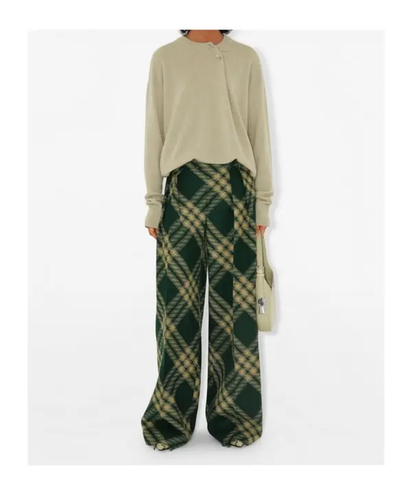 Burberry Cashmere Jumper With Paperclip Detail